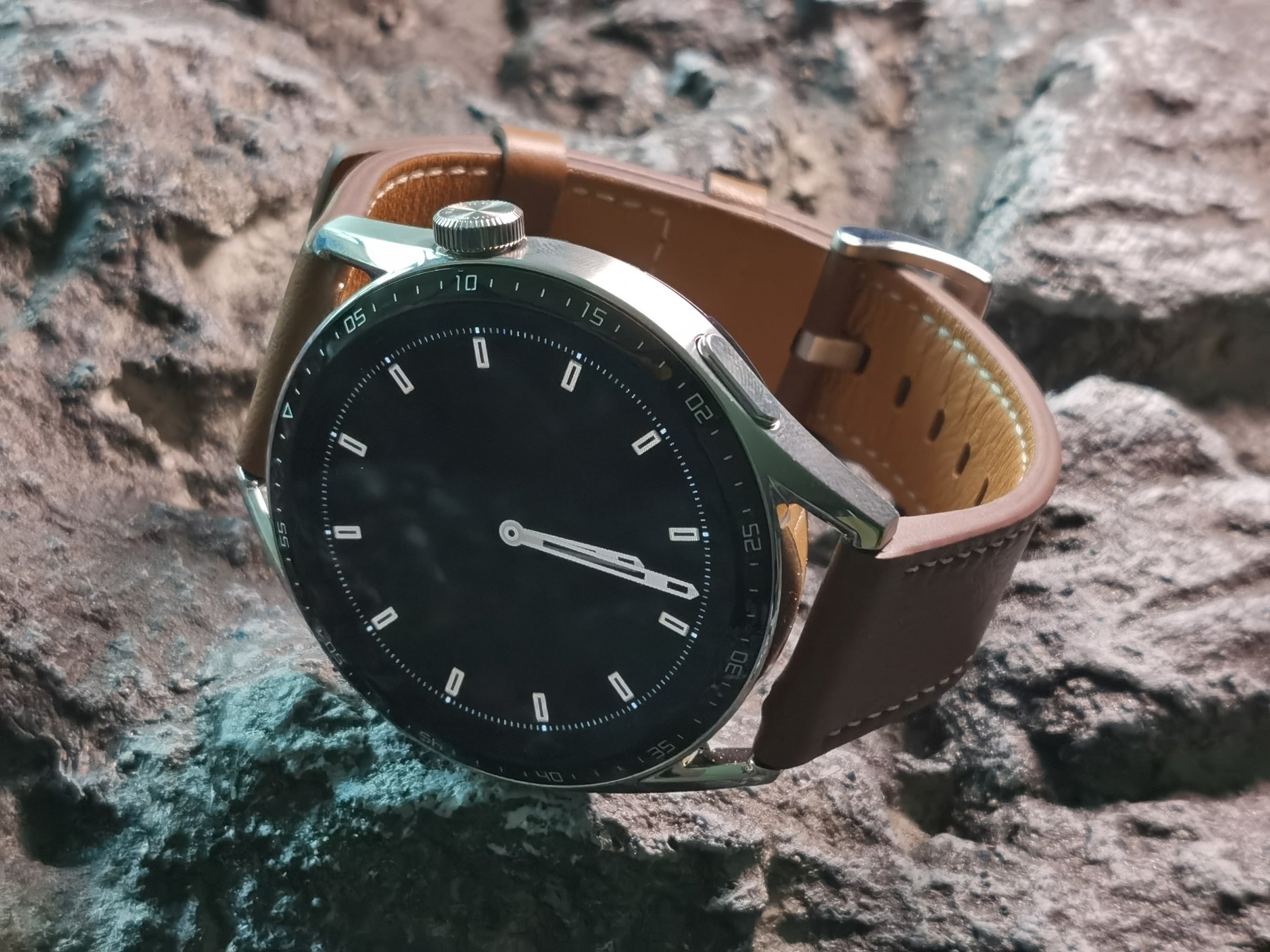 Goondu review: Huawei Watch GT3 looks classy and smart - Techgoondu