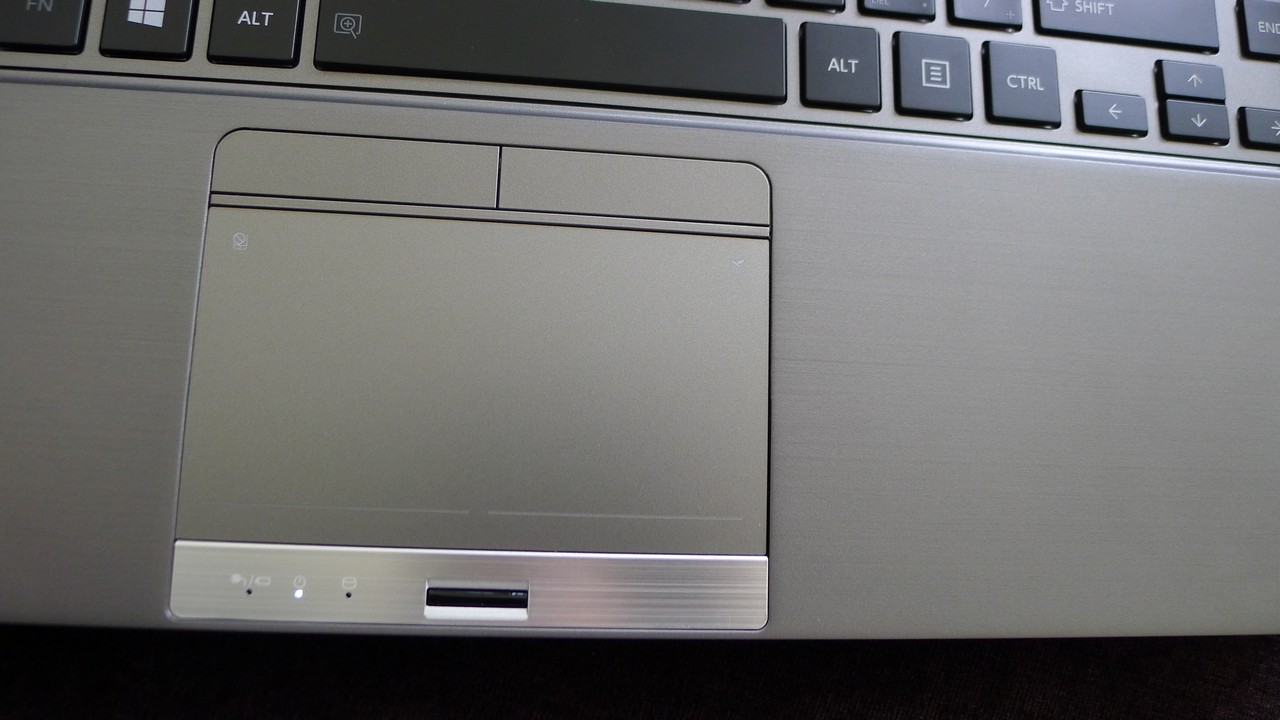 Goondu Review: Toshiba Tecra Z40 - Techgoondu Techgoondu