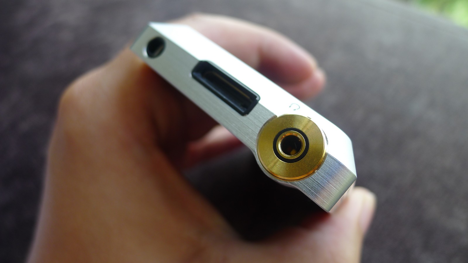 Goondu review: Sony Walkman NWZ-ZX1 sounds great, but the price ...