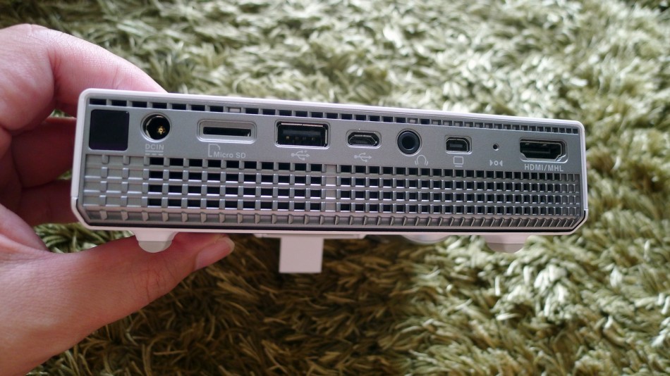 Goondu review: Asus P2B LED projector - Techgoondu