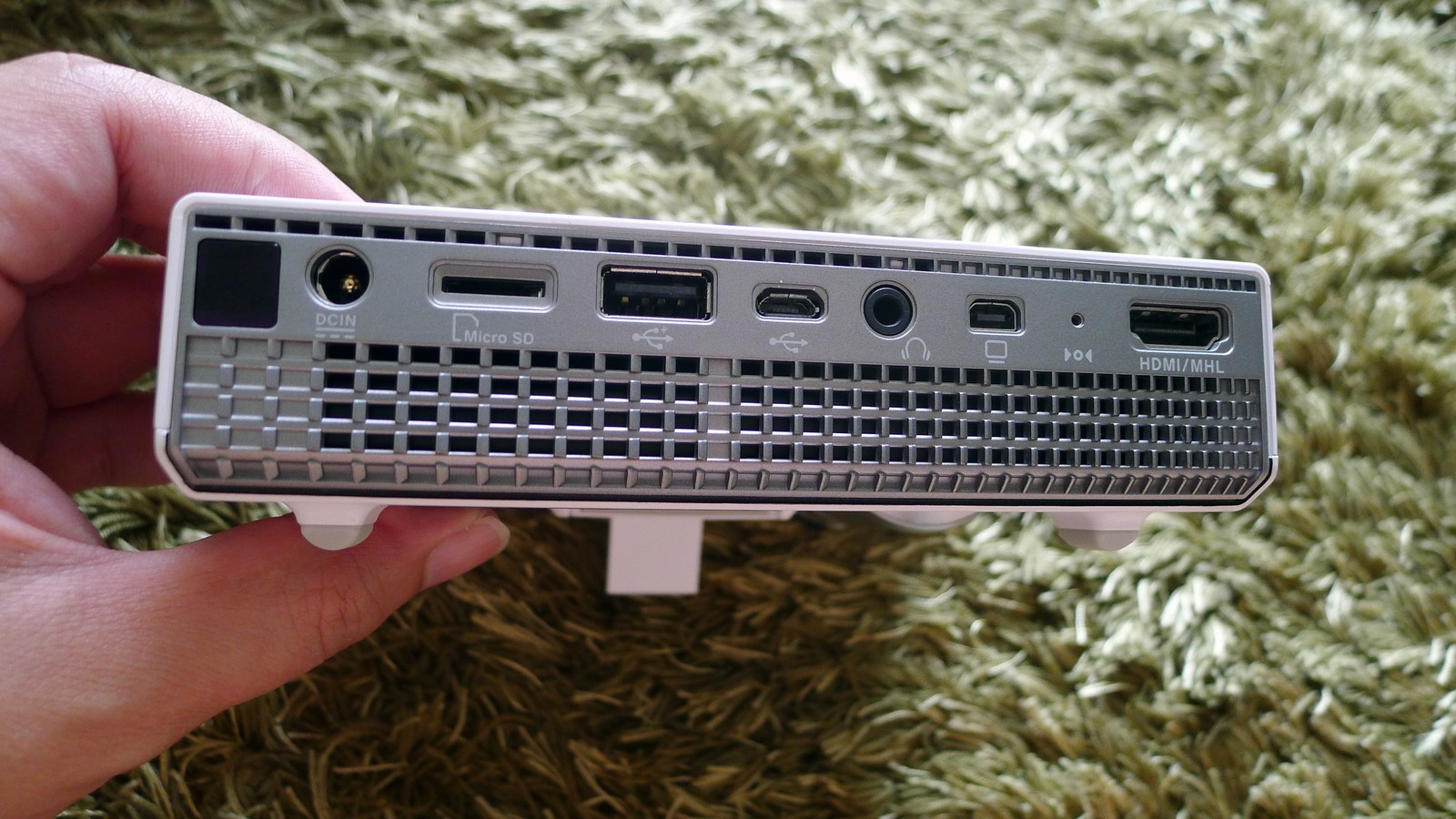 Goondu review: Asus P2B LED projector - Techgoondu