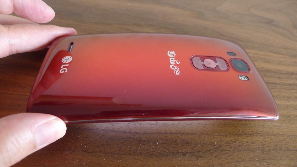 Goondu review: LG G Flex 2 is stunning looking - Techgoondu