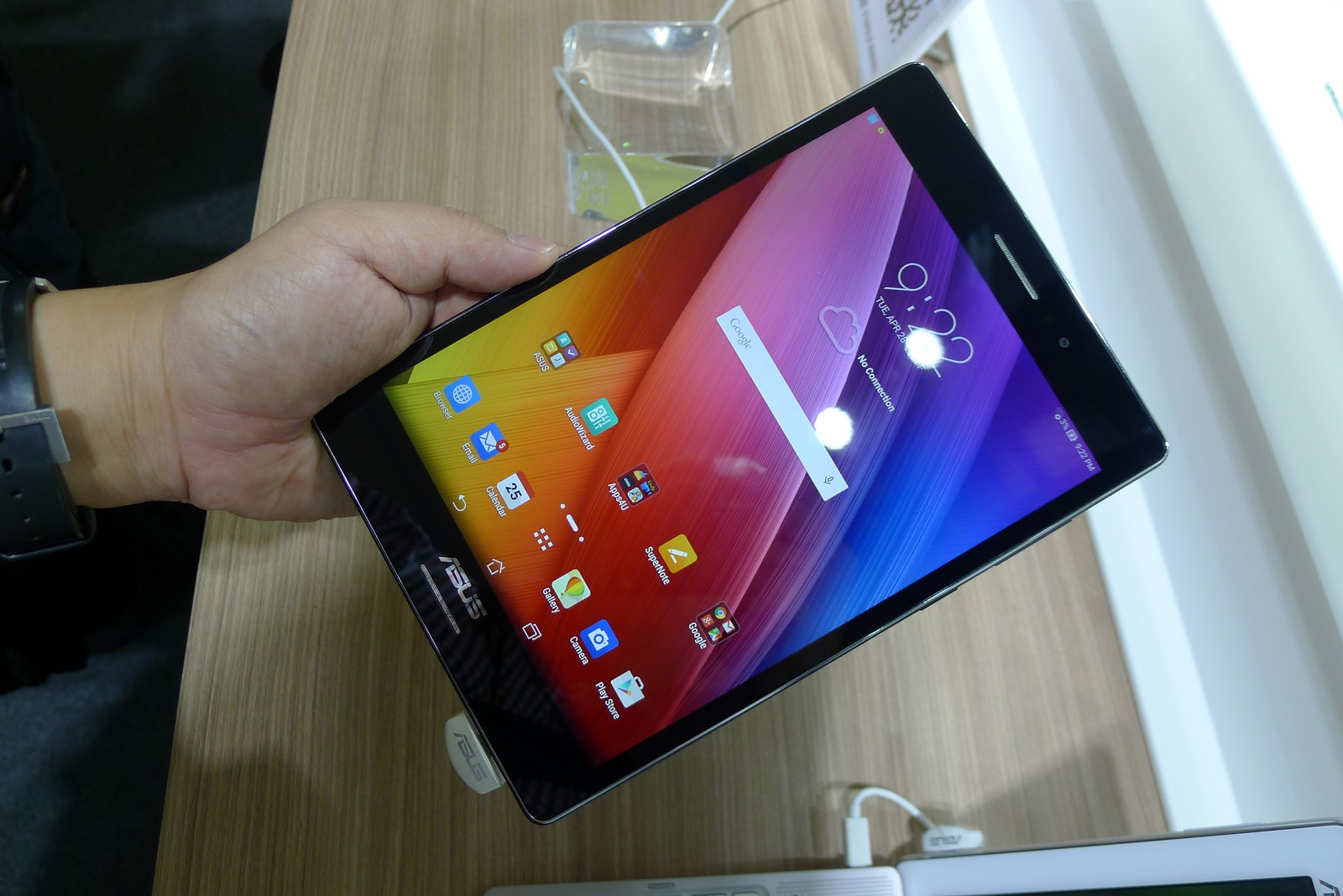 Hands on: Asus ZenPad S 8.0 - Techgoondu