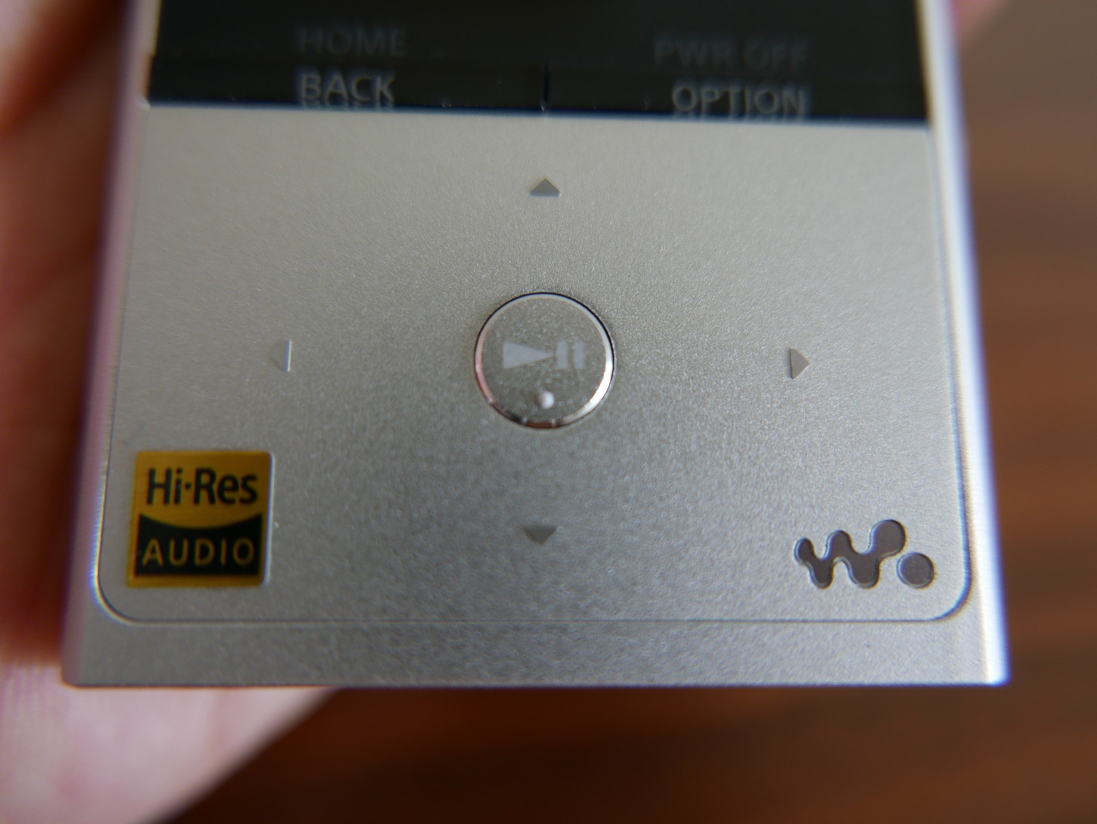 Goondu review: Sony NW-ZX100 Walkman - Techgoondu Techgoondu