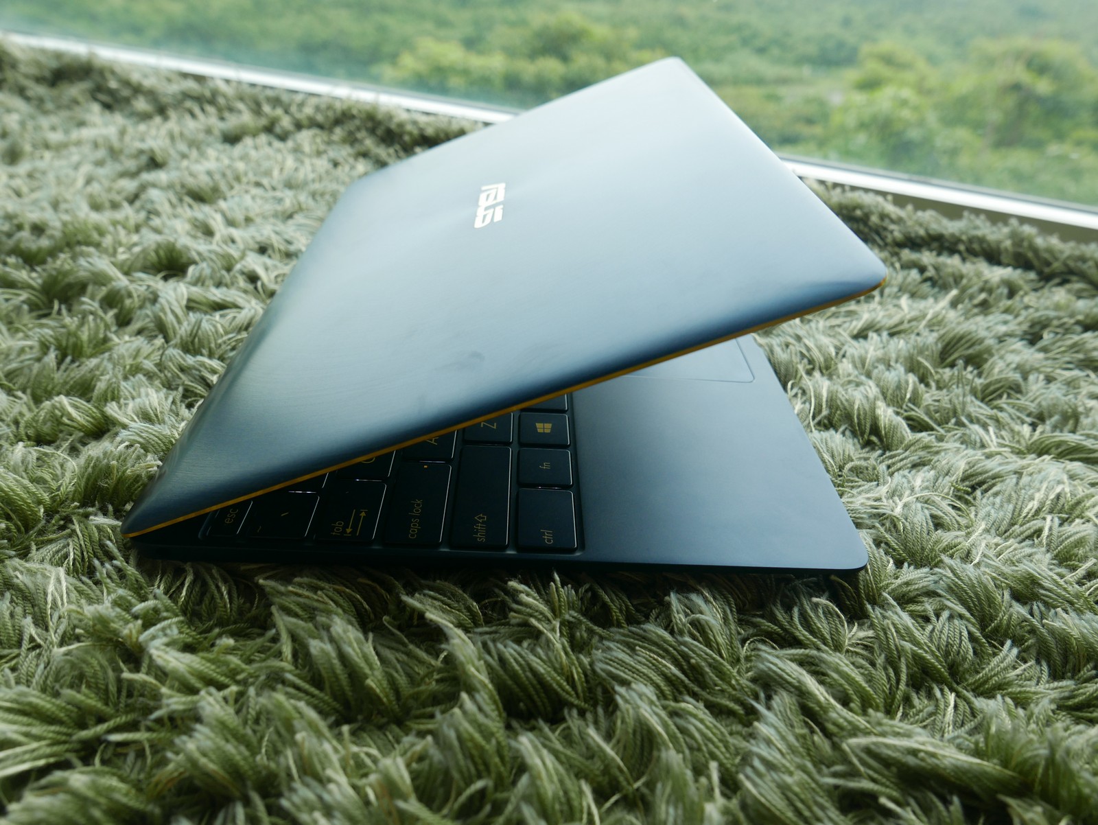 Goondu review: Asus ZenBook 3 looks sleek - Techgoondu