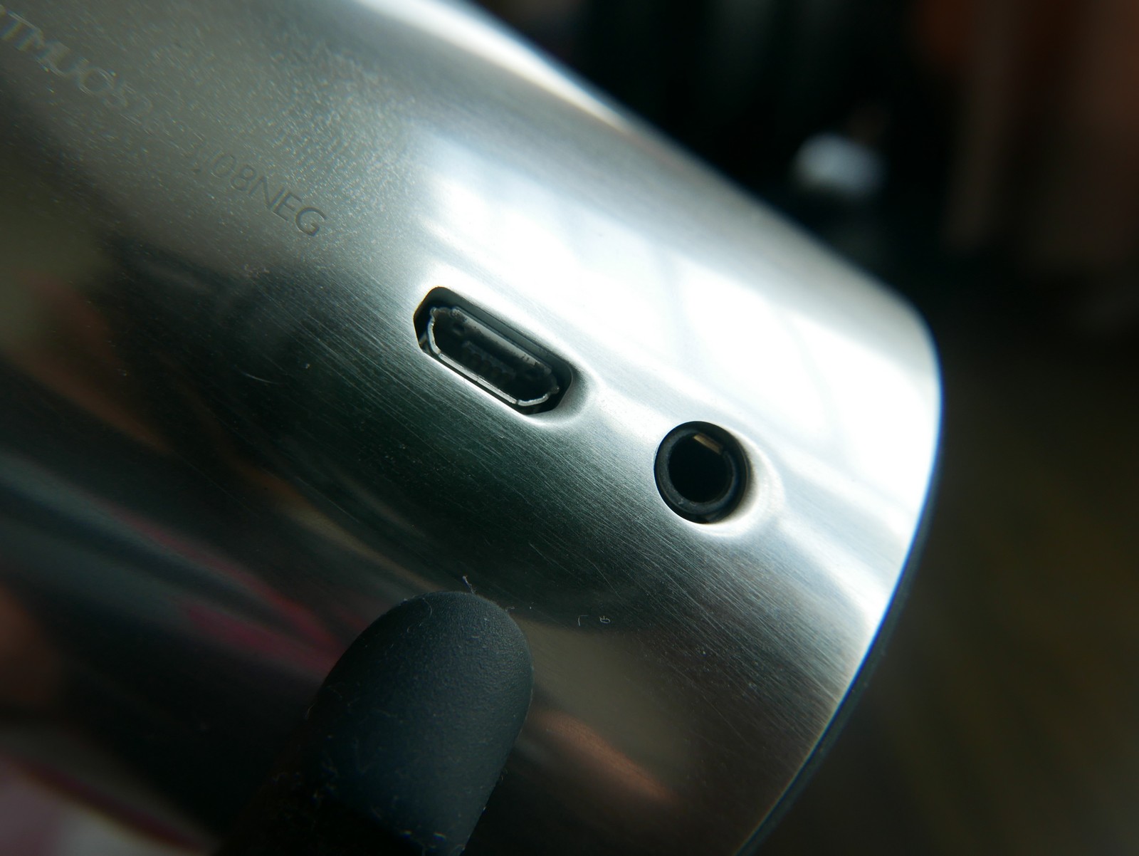 Goondu review: KEF Muo Metal delivers decent sounds in a sleek package ...