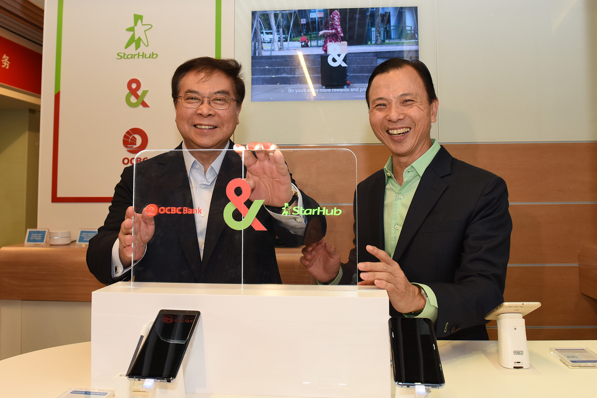 StarHub, OCBC partner up in S$6m deal to capture customers - Techgoondu