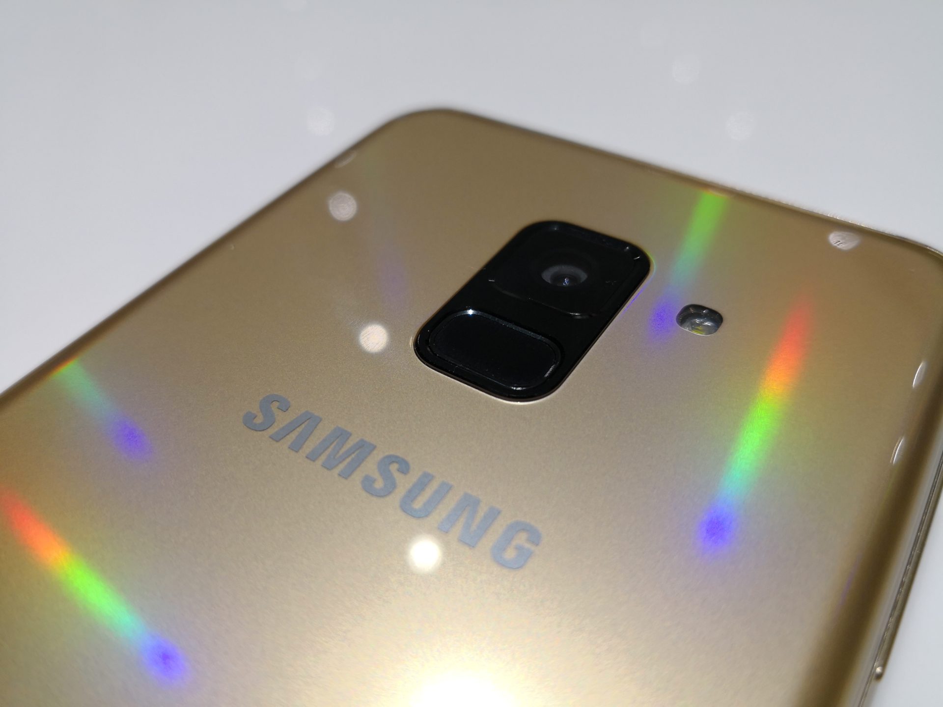 Hands on: Samsung Galaxy A8 (2018) and A8+ (2018) - Techgoondu