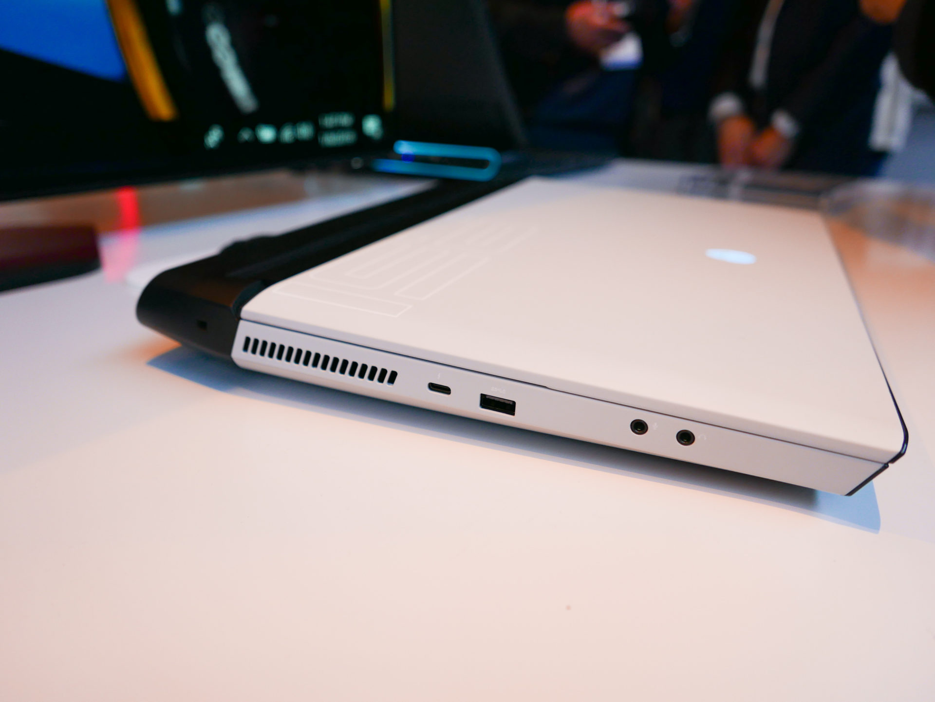 Hands on: Dell's Alienware Area-51m is a chunky, fully upgradeable ...