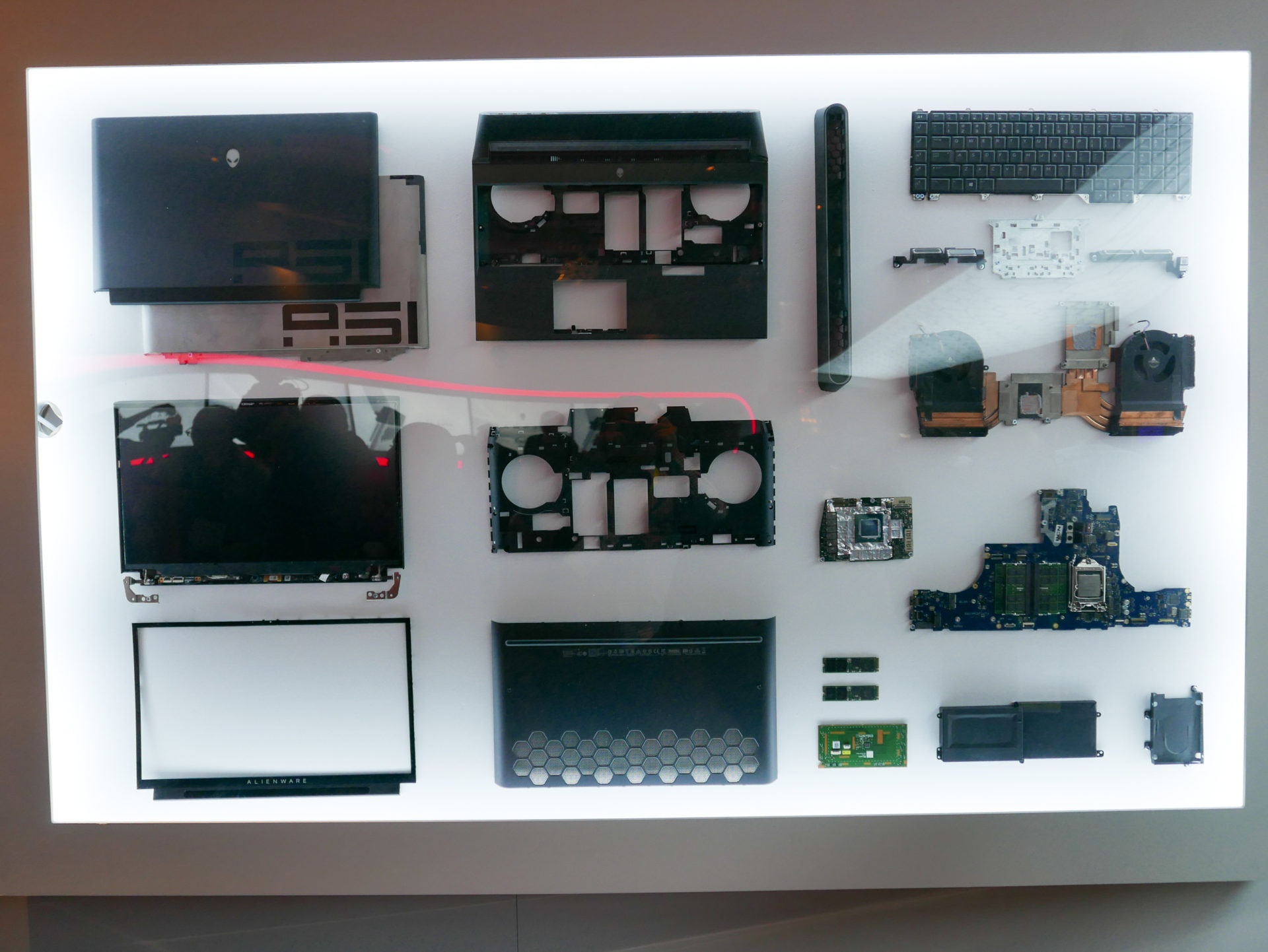 Hands on: Dell's Alienware Area-51m is a chunky, fully upgradeable ...