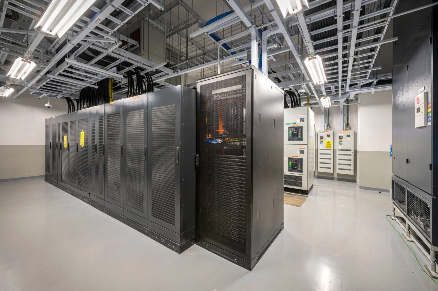 Equinix invests extra US$86 million in fifth Singapore data centre ...