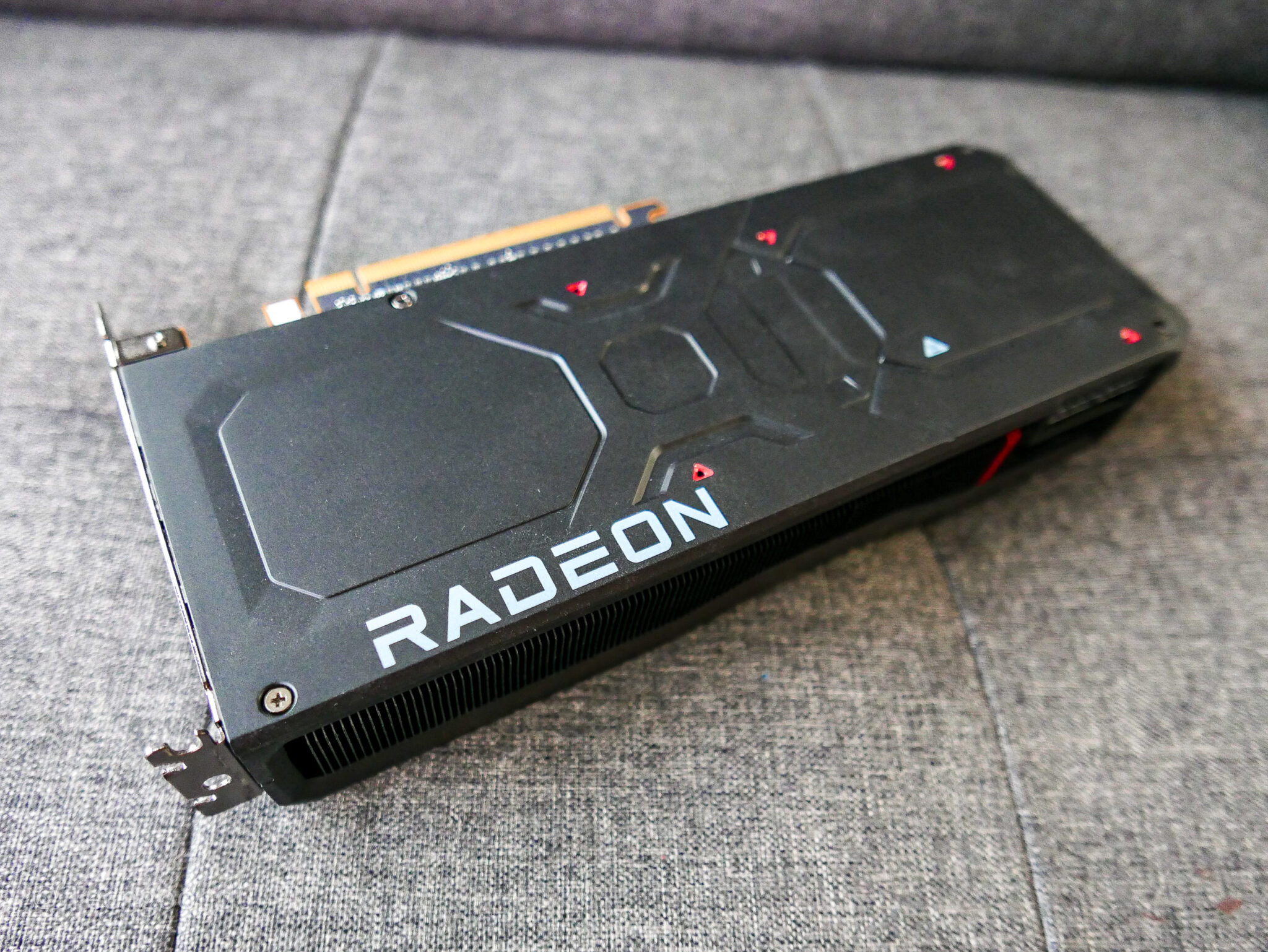 Playing Starfield on an AMD Radeon RX7800 XT graphics card - Techgoondu