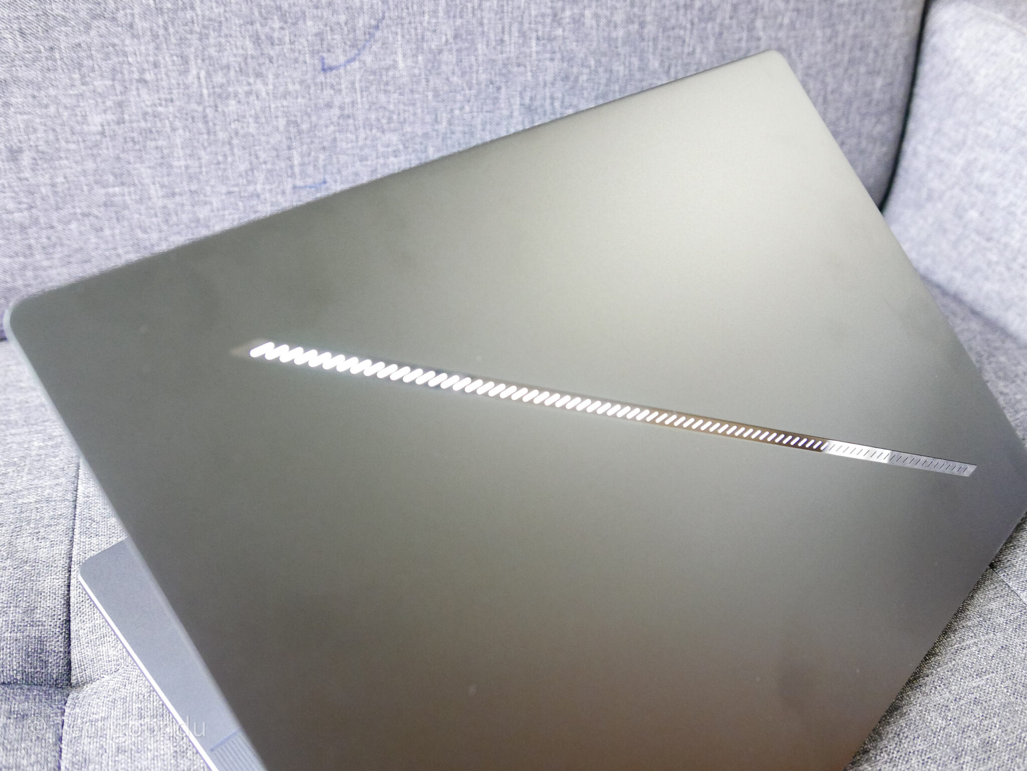Asus ROG Zephyrus G16 (2024) review: Slim, powerful gaming notebook ...