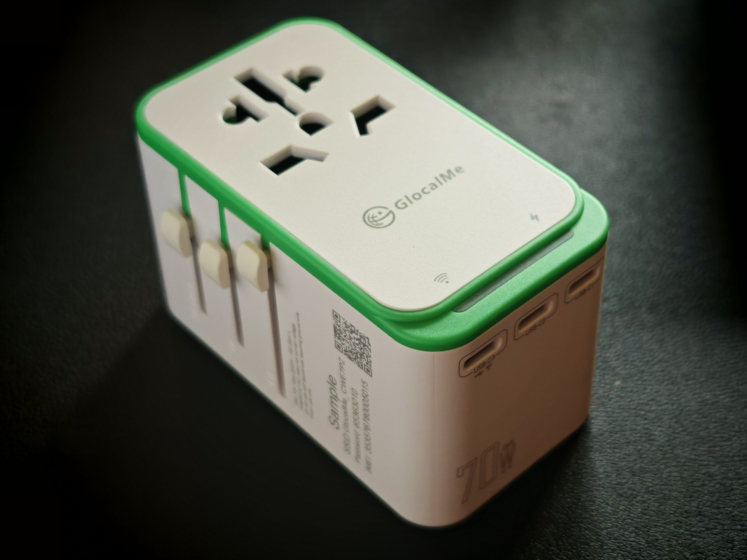 GlocalMe RoamPlug review: 3-in-1 pocket Wi-Fi for group travel - Techgoondu