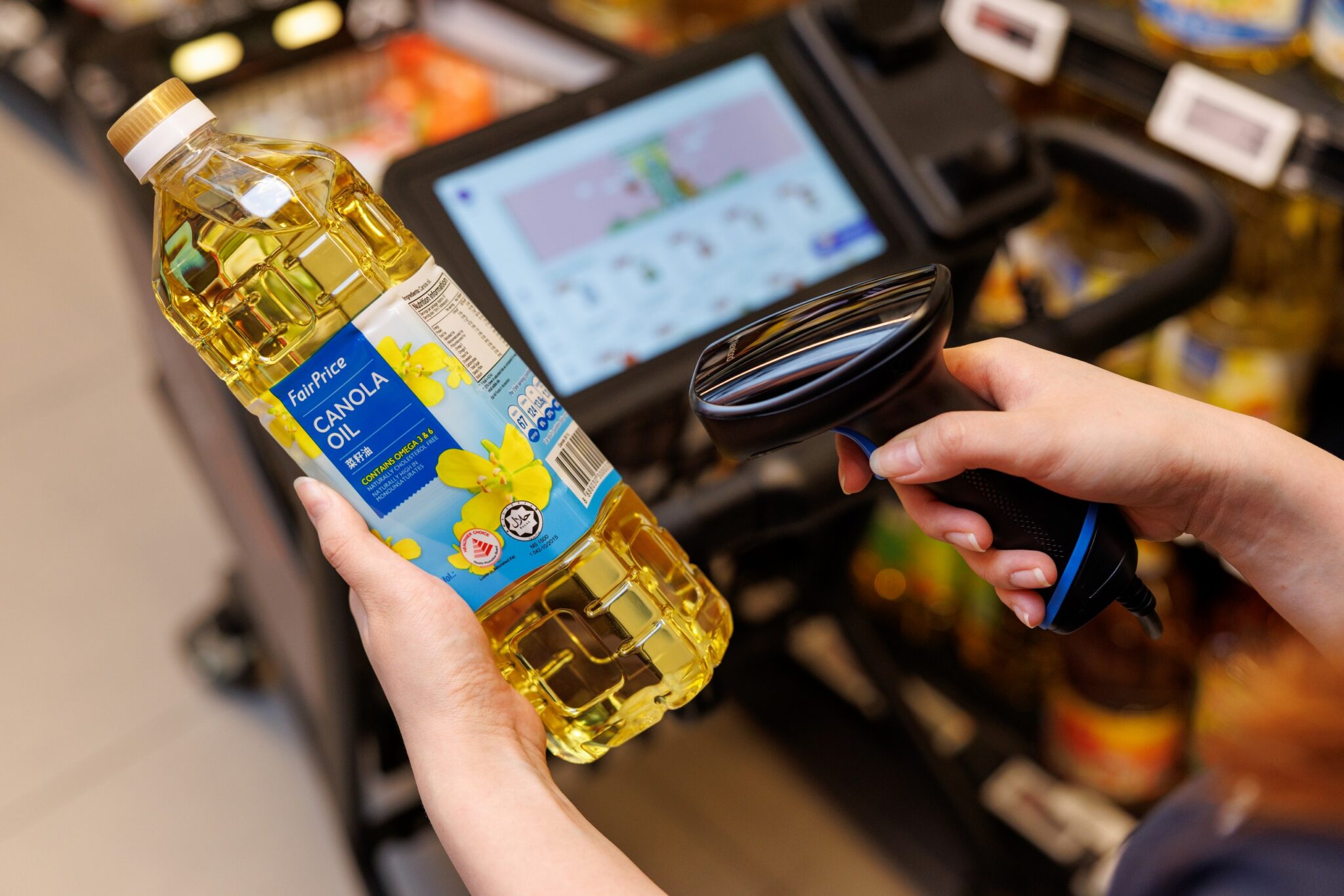 Can smart grocery carts, biometric payments boost retailers like ...
