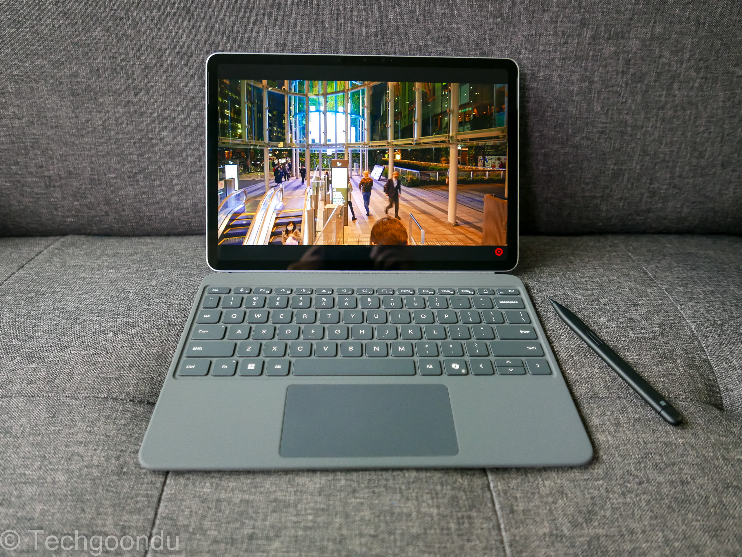 Microsoft Surface Pro (12-inch) review: Compact, versatile 2-in-1 ...