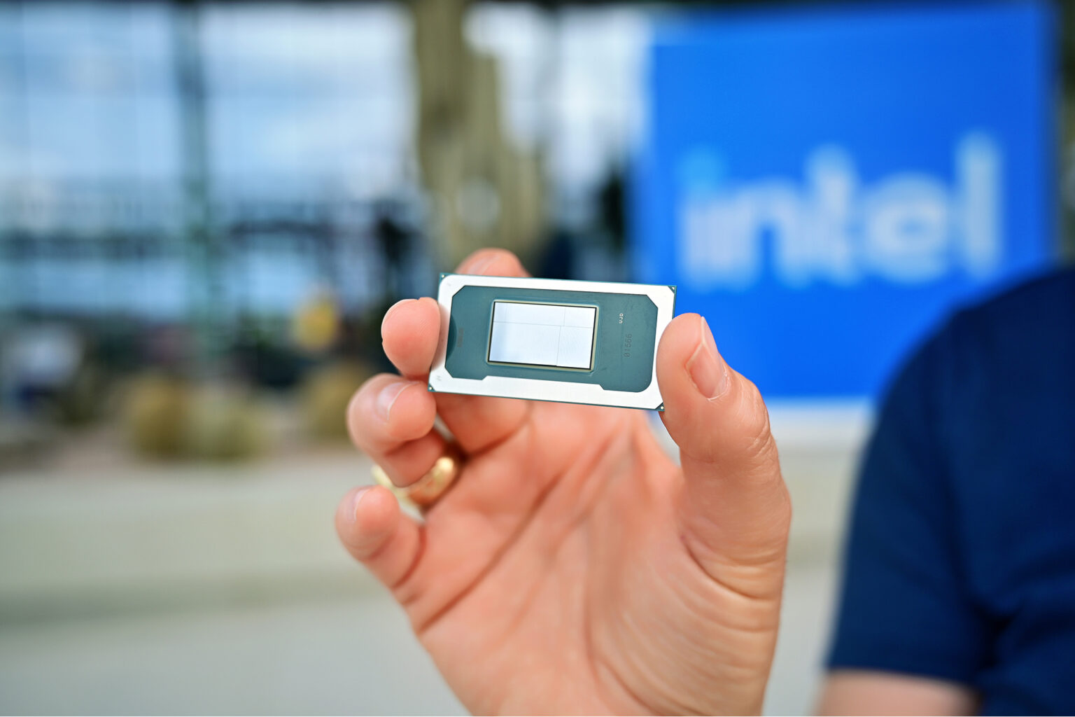 Intel Core Ultra Series 3 chips bring "real" gaming to thin and light ...